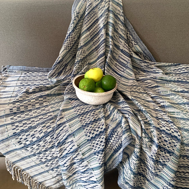 Handwoven Kalthota Diya Throw – Urban Island